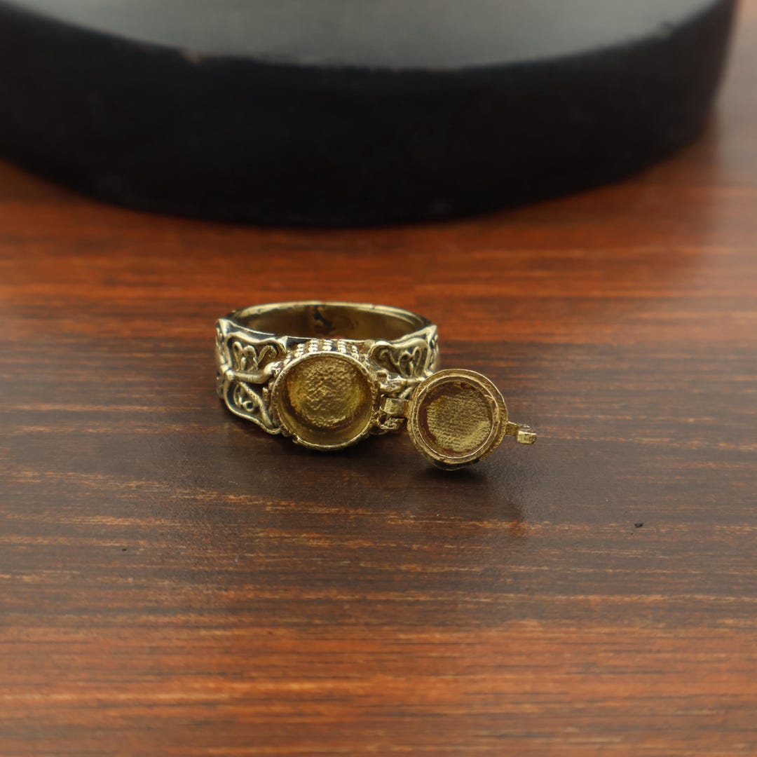 Halloween Ring, Secret Compartment Ring, Skull Box Poison Ring, Gold ...
