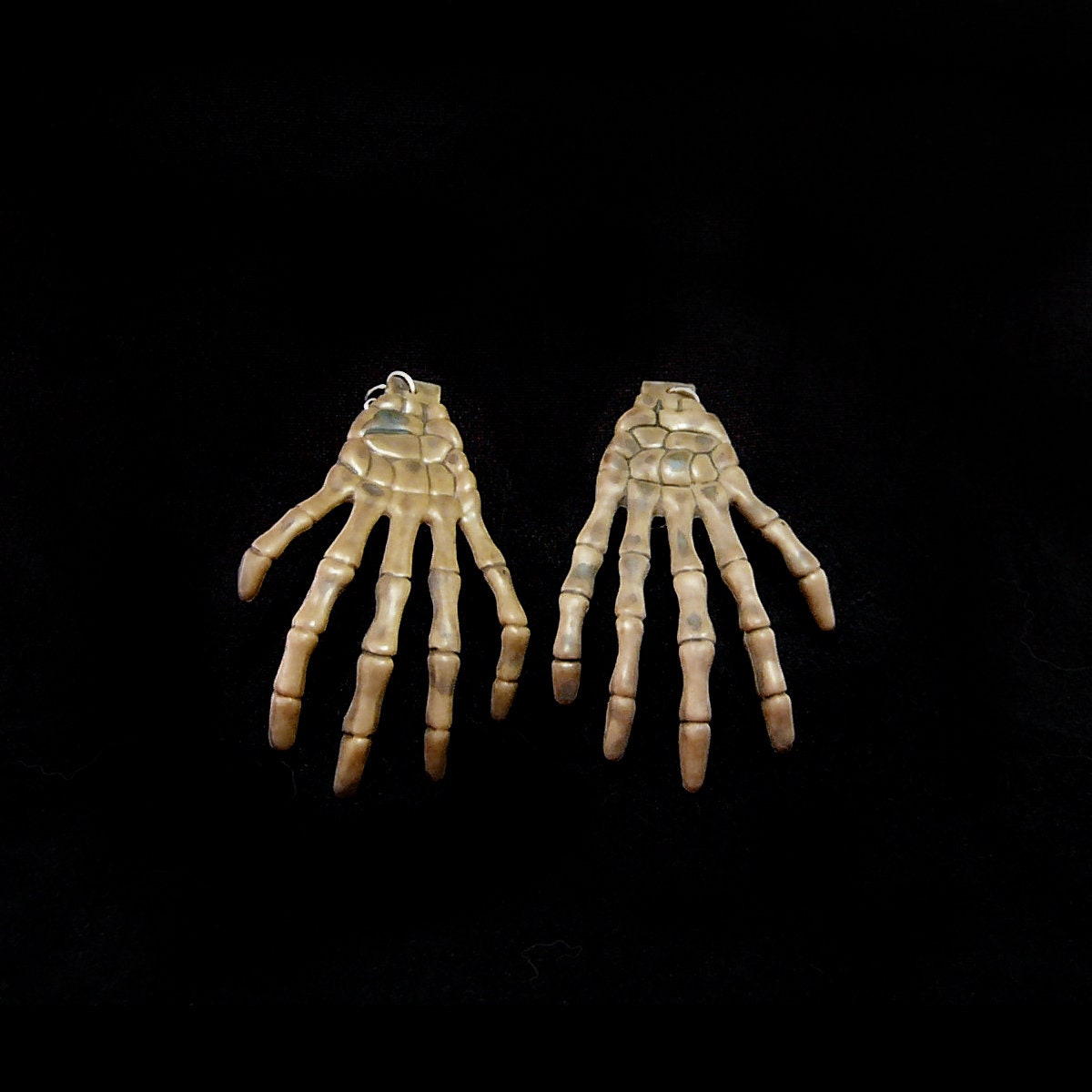 Skeleton Hands Dangle Earrings - Etsy