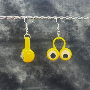Googly Eye Finger Ring Earrings - Small - Etsy