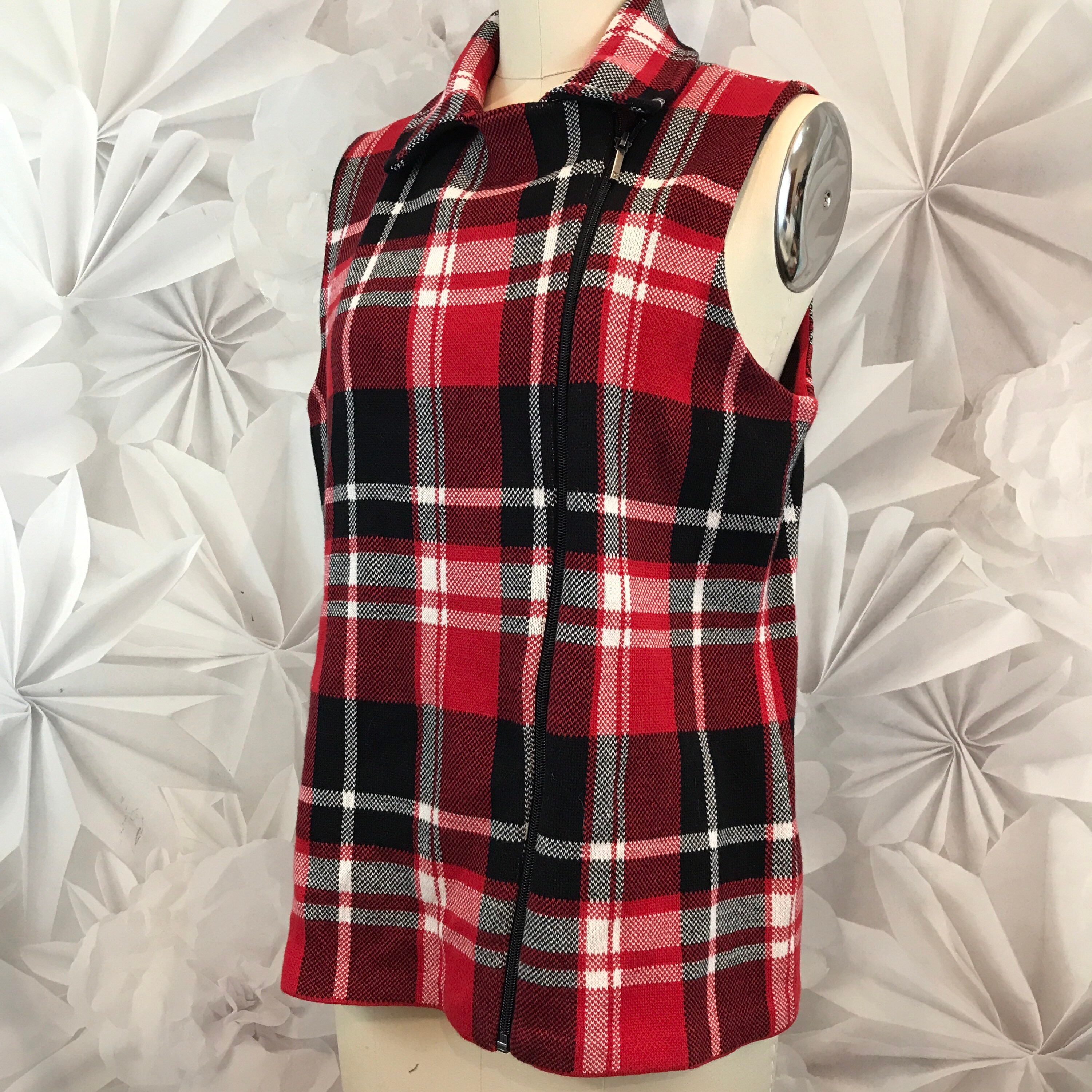 Chaps Womens Vest Zip up Red Black Plaid Collared Sleeveless Size Large ...