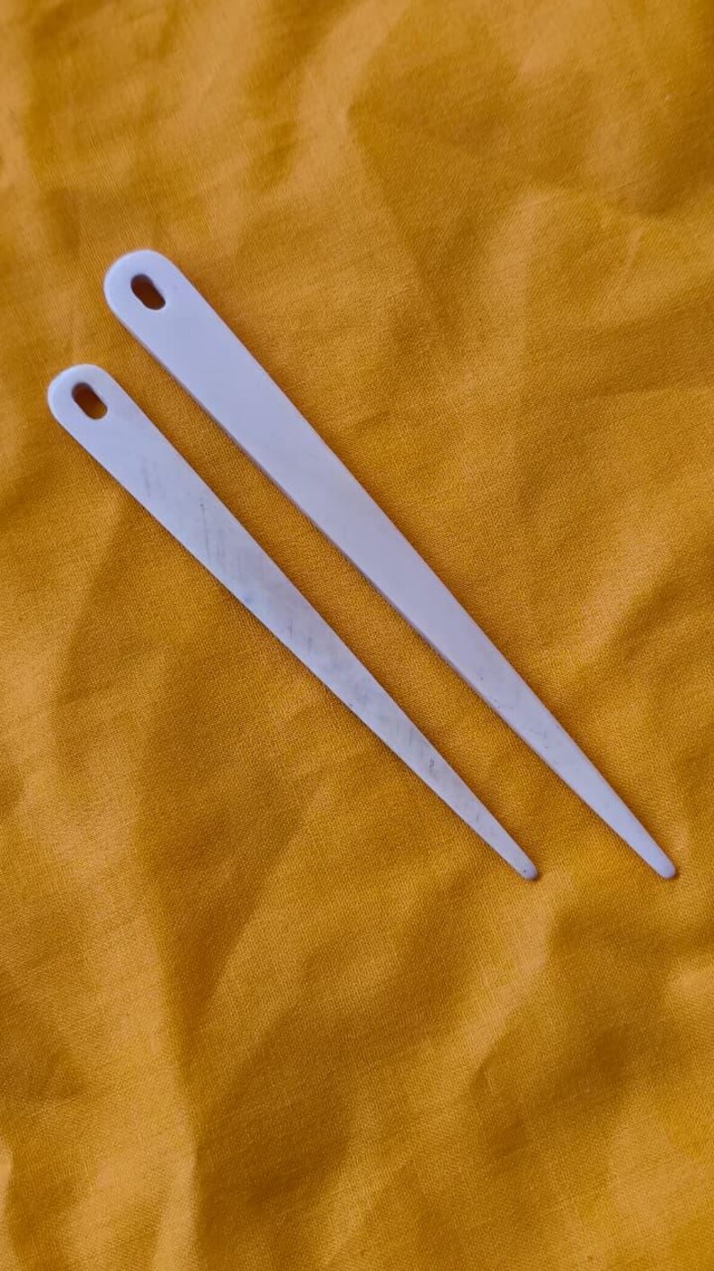 Buy Handmade Black Bone Nålbinding Needle | Tribal Circle Design ...
