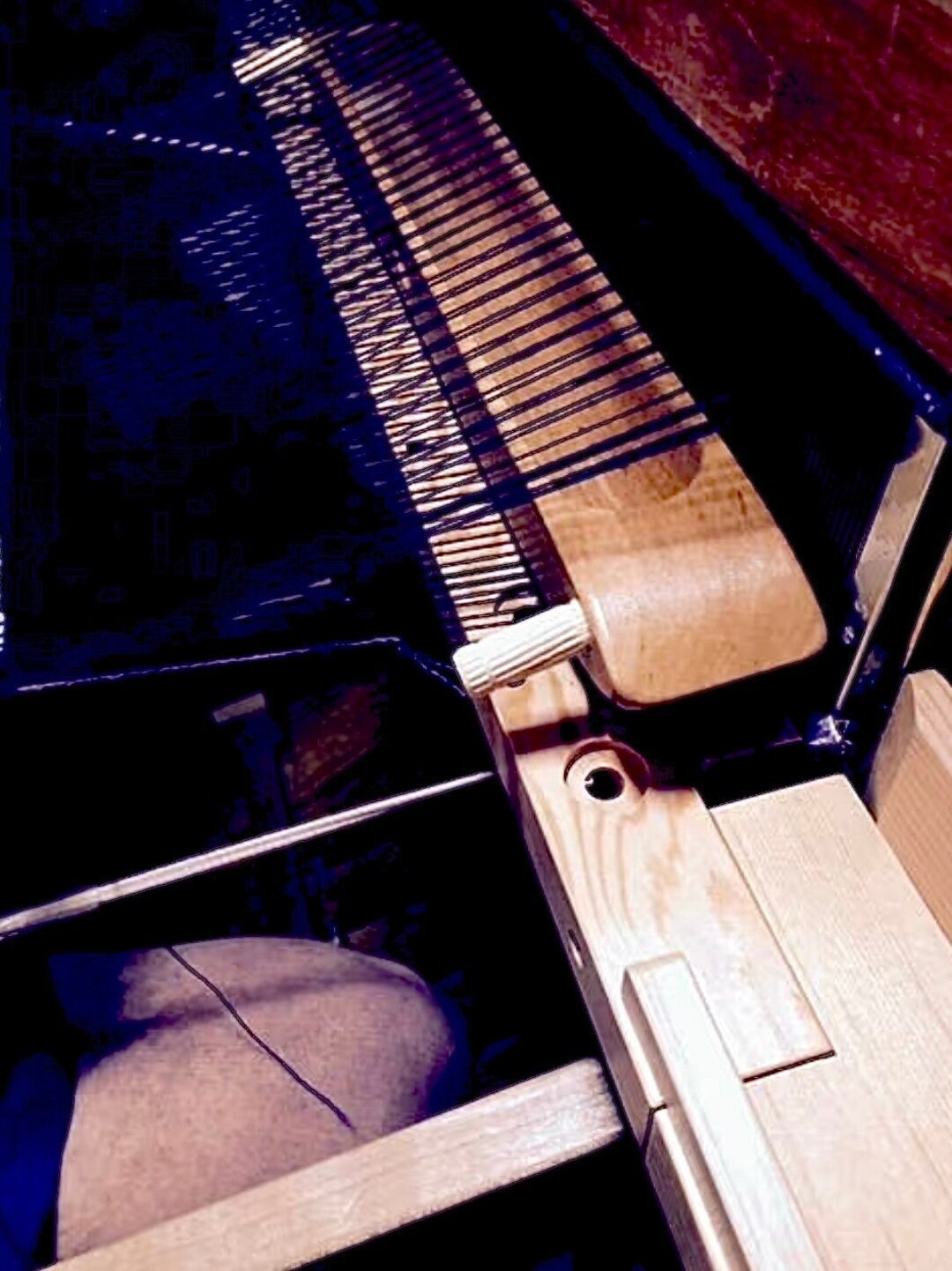 Saori Beautiful Cherry Peg Shuttle No Rod Large Holds Large Bobbins and ...