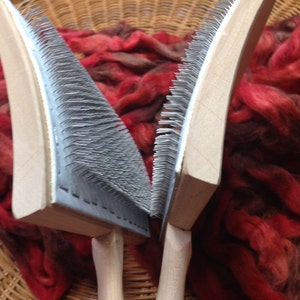 Clemes and Clemes Pair of Curved Back Wool Hand Carders Full Size 72 ...