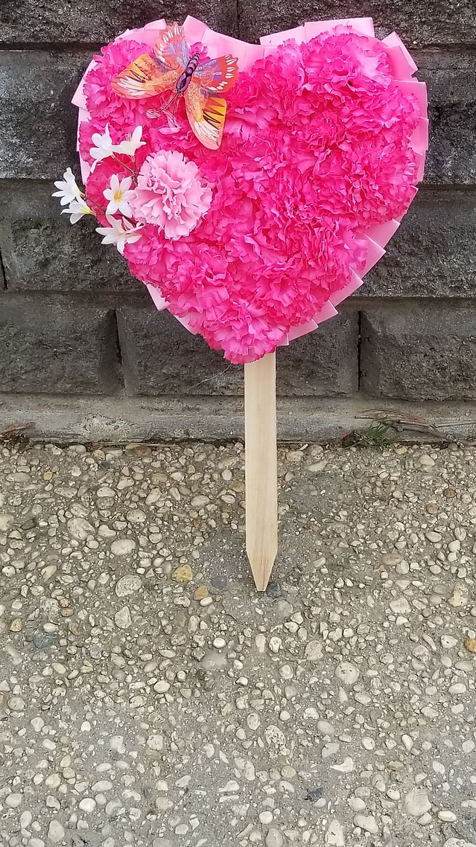 Cemetery Flowers, Pink Heart Wreath, Roadside Memorial, Funeral ...