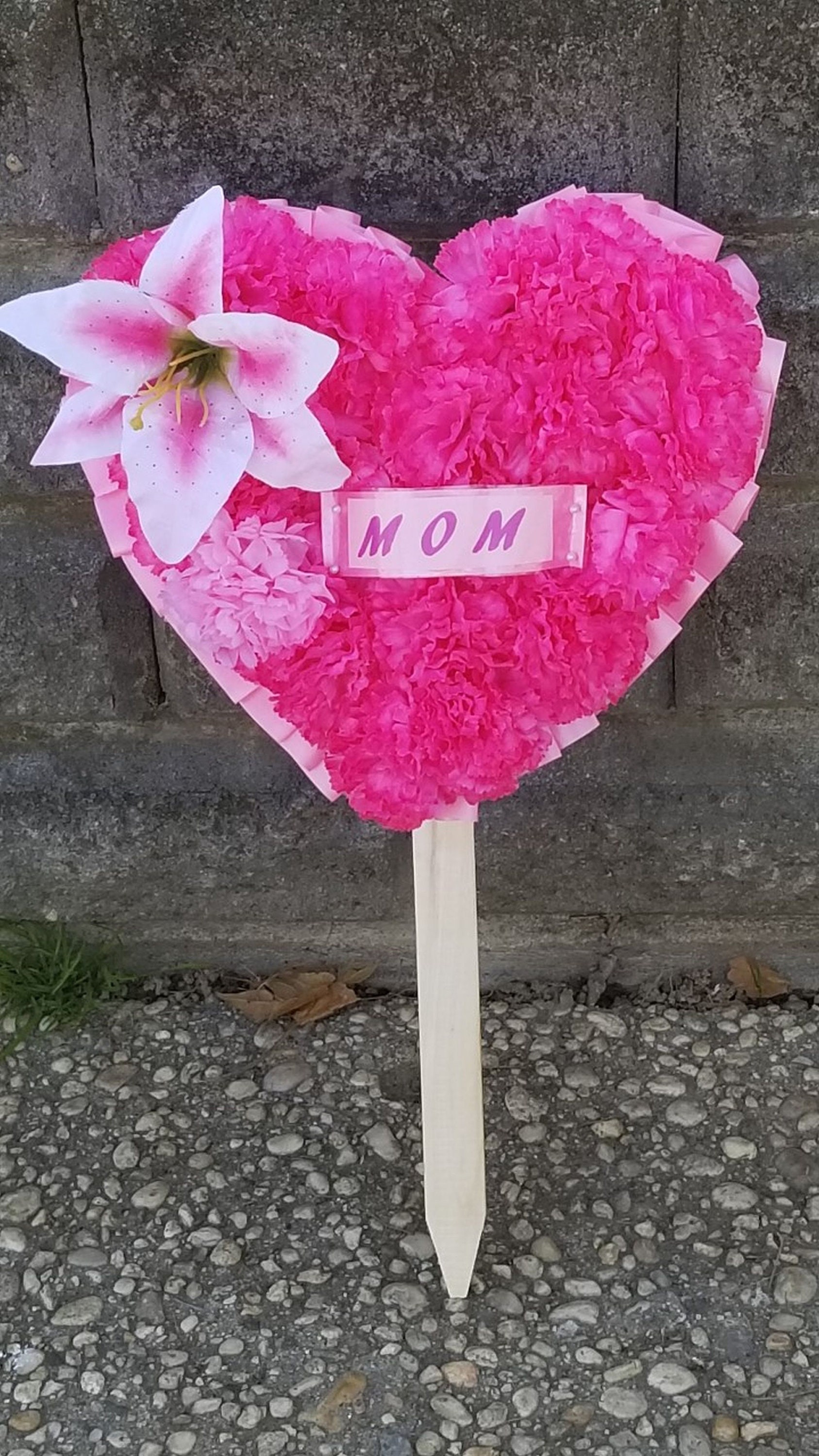 MOM Cemetery Wreath, Funeral, Memorial Artificial Flowers, Floral Heart Tribute - Etsy