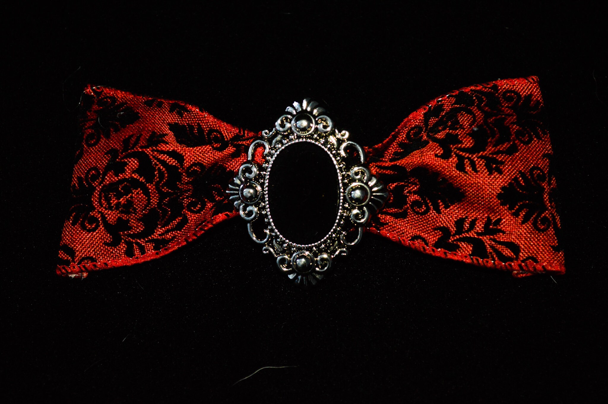 Red Skull Bow Barrett - Etsy