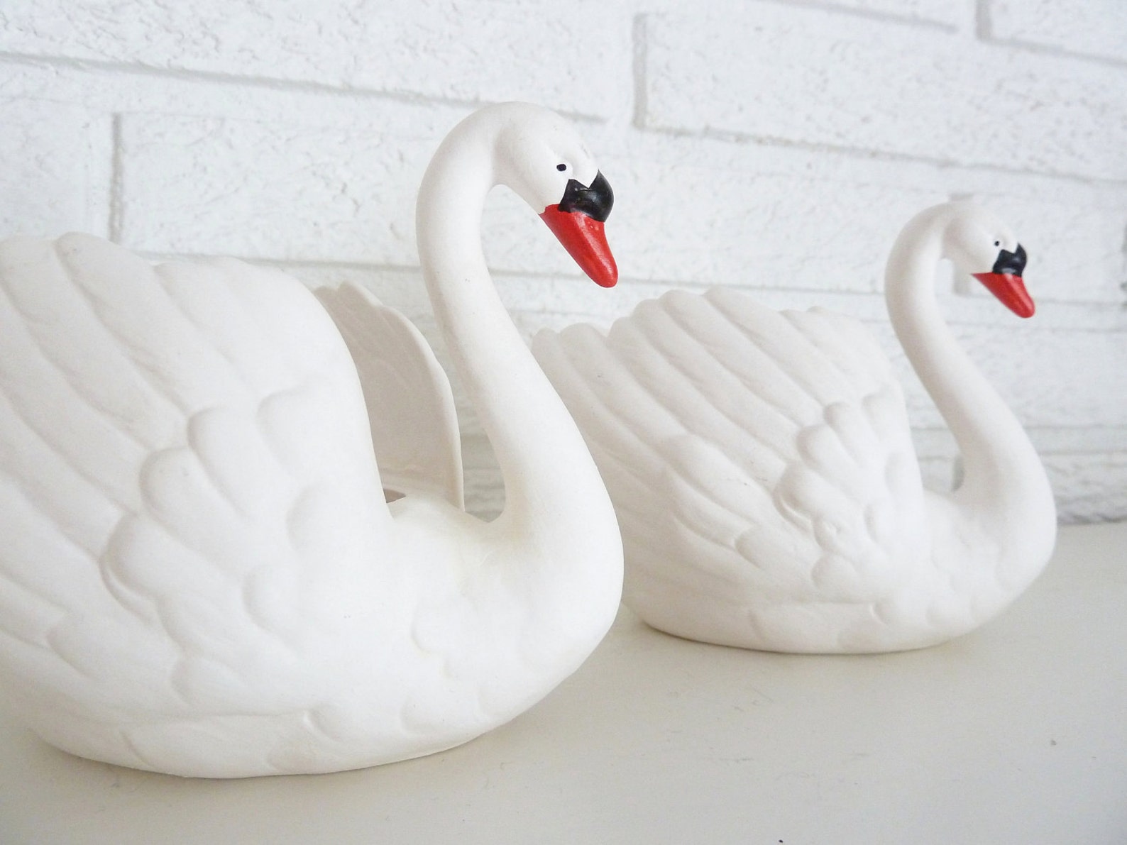 Boston Garden Swans Goebel White Bisque Figurine Wedding Centerpiece ...