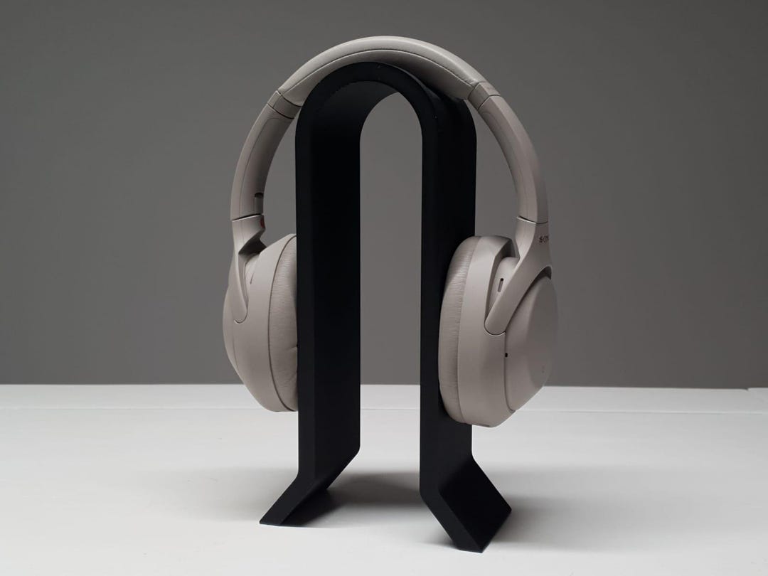 Minimalist Headphone Stand – 10” Tall U-arch Desk Headset Holder ...