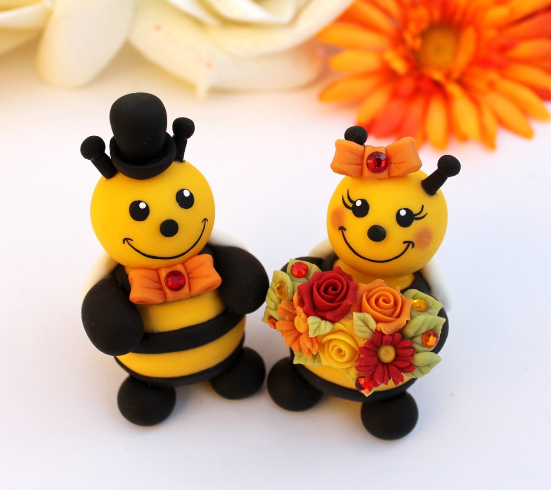 Bee Wedding Cake Topper, Personalized Bee Bride and Groom, Funny Cute ...