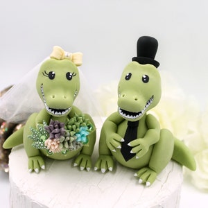 T-rex Wedding Cake Topper, Dinosaur Animal Unique Bride and Groom Dino ...