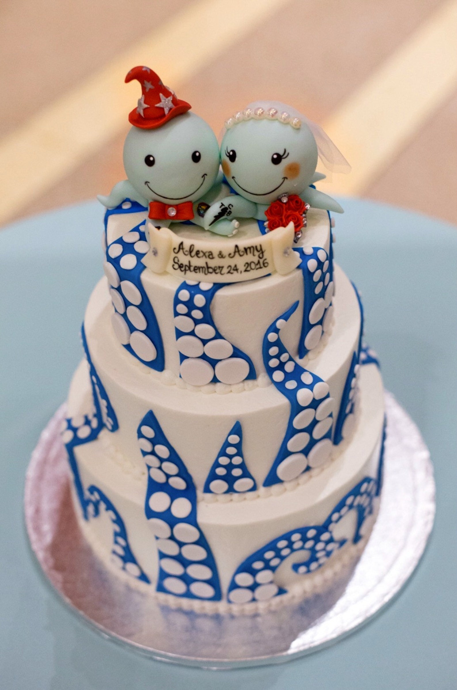 Octopus Wedding Squid Tattoo Cake Topper, Rockabilly Wedding, Under the ...