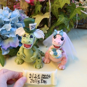Dinosaur T-rex Wedding Cake Topper, Animal Geek Nerd Wedding, Geeky ...