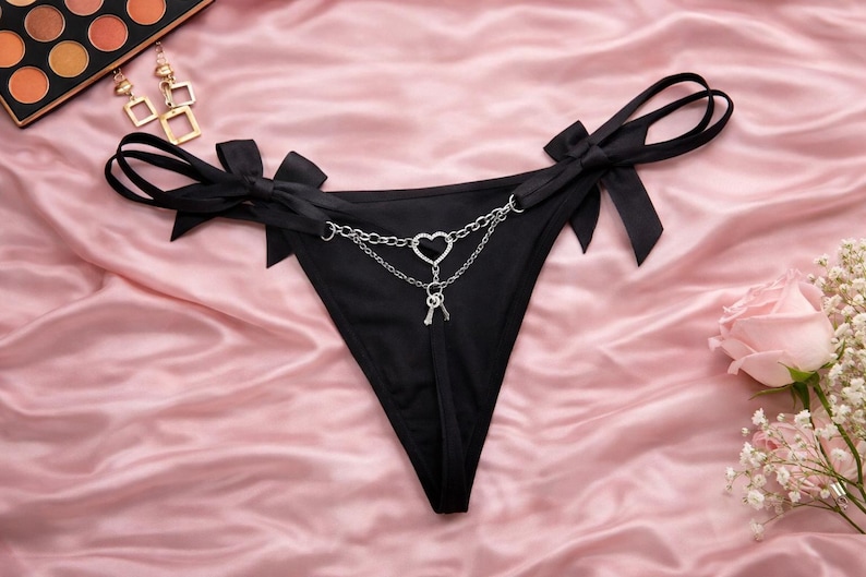 Eleganter String : Frauen Dessous Valentinstag Geschenk für sie - Etsy ...