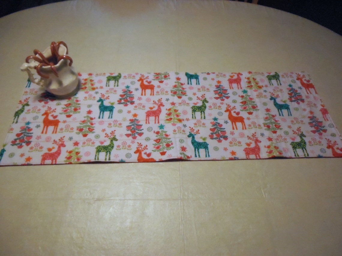 Reindeer Table Runner, Christmas Table Runner, Quilted Table Runner ...