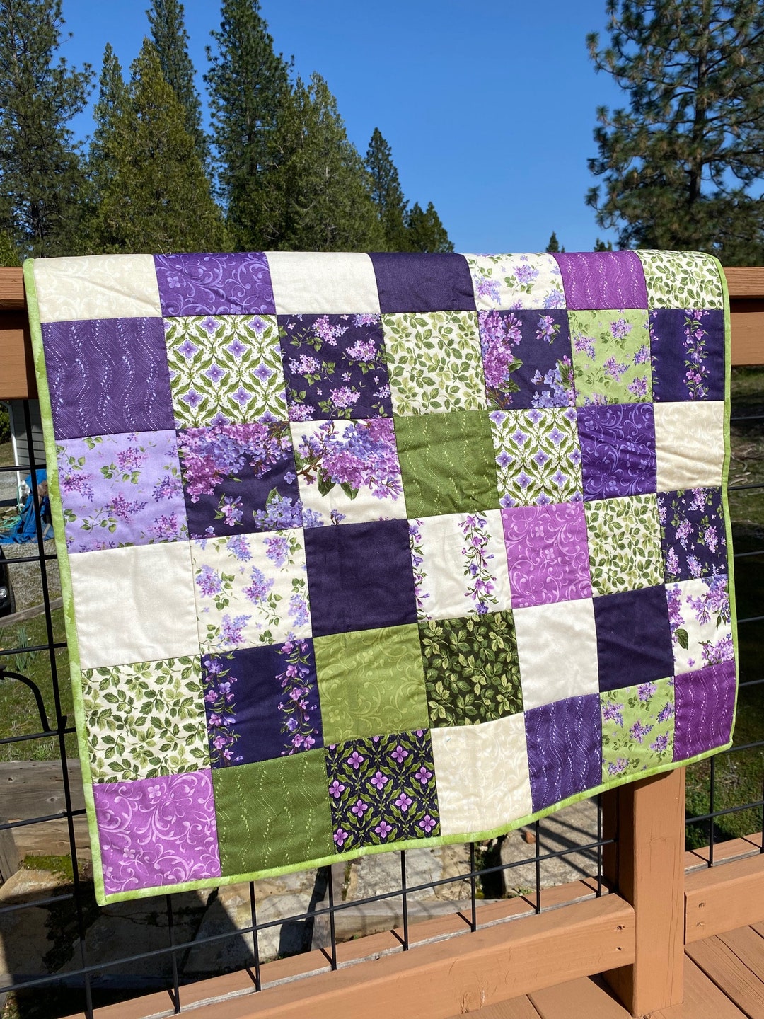 Purple Floral Quilt, Purple and Green Quilt, Patchwork Quilt - Etsy