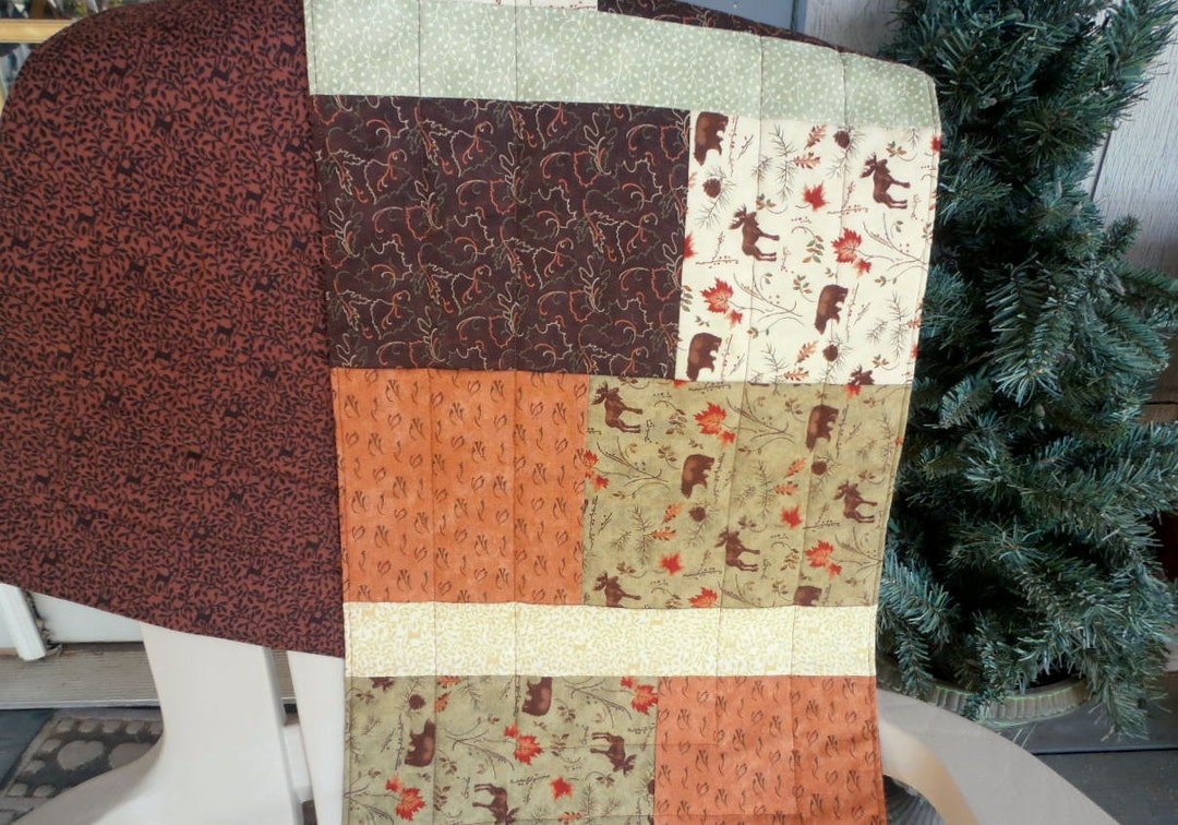 Alaskan Print Table Runner, Quilted Table Runner, Woodland Table Runner ...