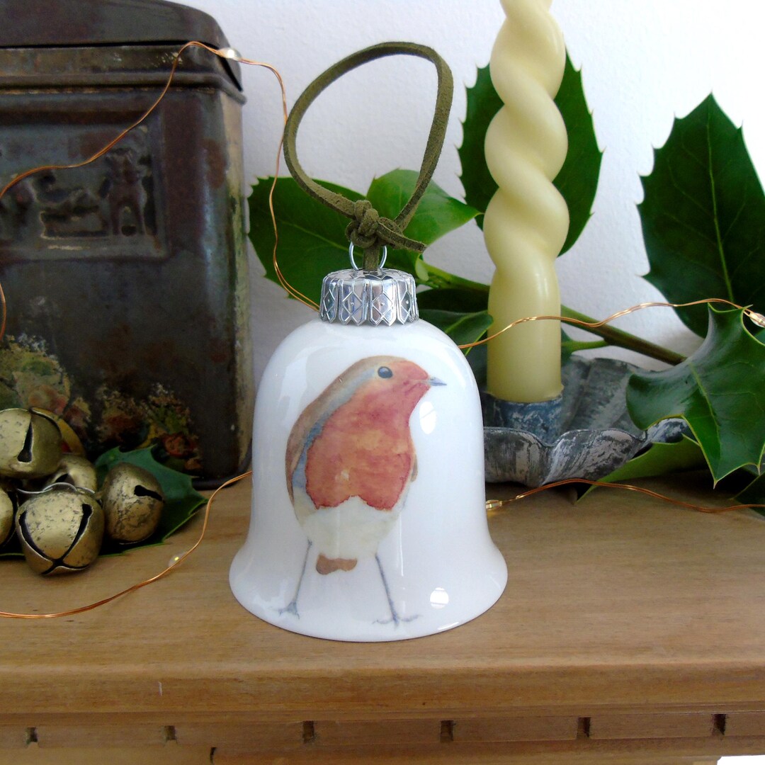 Robin Fine Bone China Bell Christmas Decoration - Robin Christmas ...