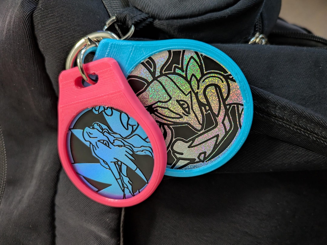 TCG Coin Holder Keychain, Trading Card Display Case, Collectible Token ...