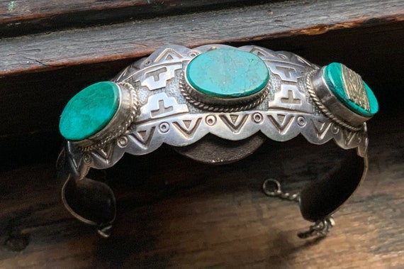 Vintage Peru sterling silver 18k and turquoise cuff b… - Gem
