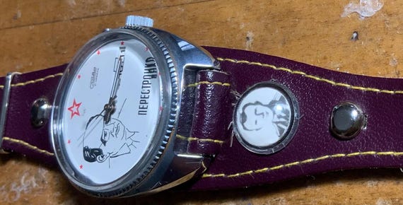 Vintage Slava Gorbachev USSR Mens Watch/runs well - Gem