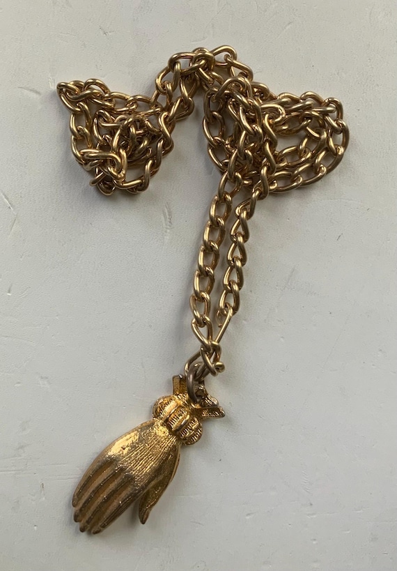 Vintage gold tone Victorian style open hand pendant n… - Gem