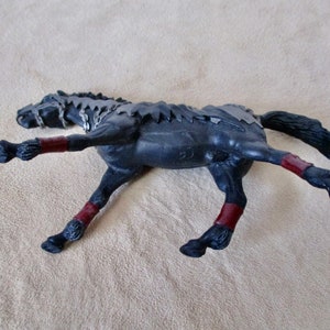 Vintage Papo 2002 Wraith Horse Action Figure With Armor Tabletop Decor ...