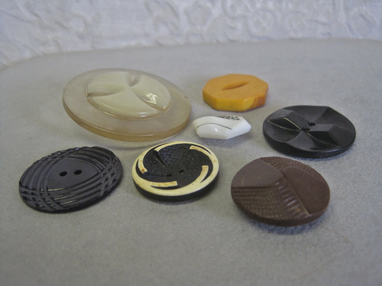 Vintage Buttons LOT of 7 Unique One of a Kind 30s 40s 50s | Etsy