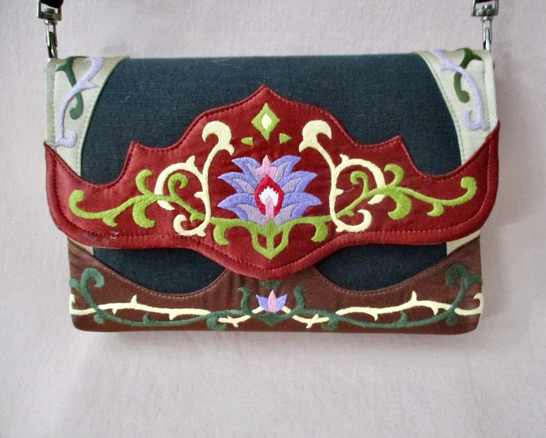 OOVOO Purse Hand Embroidered Bag Crossbody Adjustable Strap Floral ...