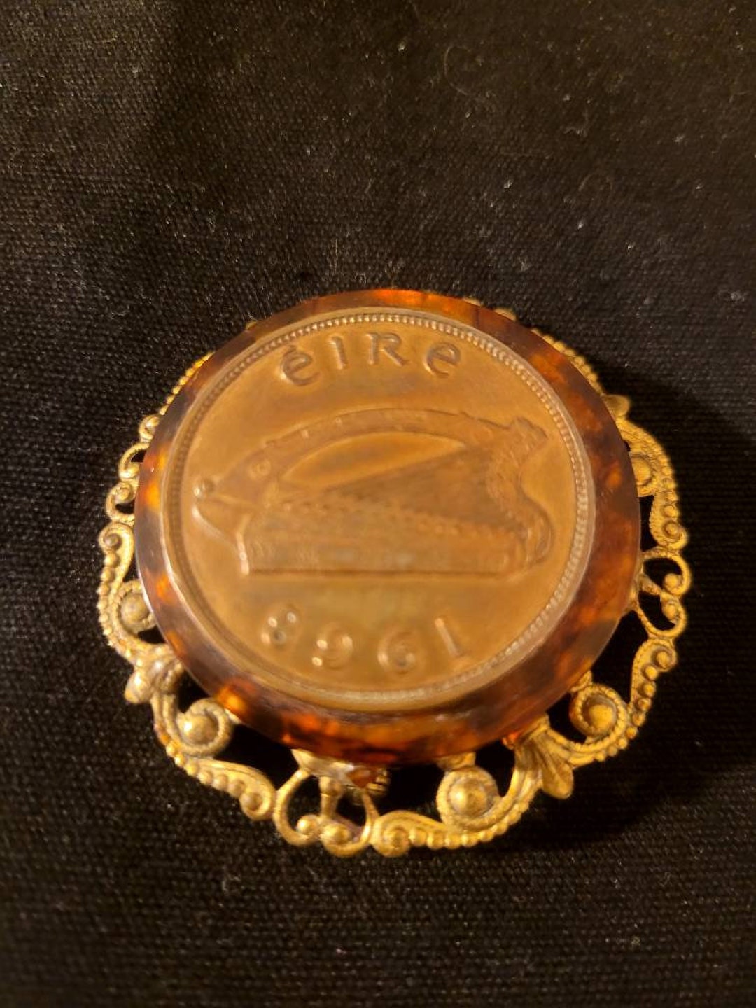 Vintage 1968 Ireland Eire Irish Penny Lucky Coin in Gold Tone Brooch ...