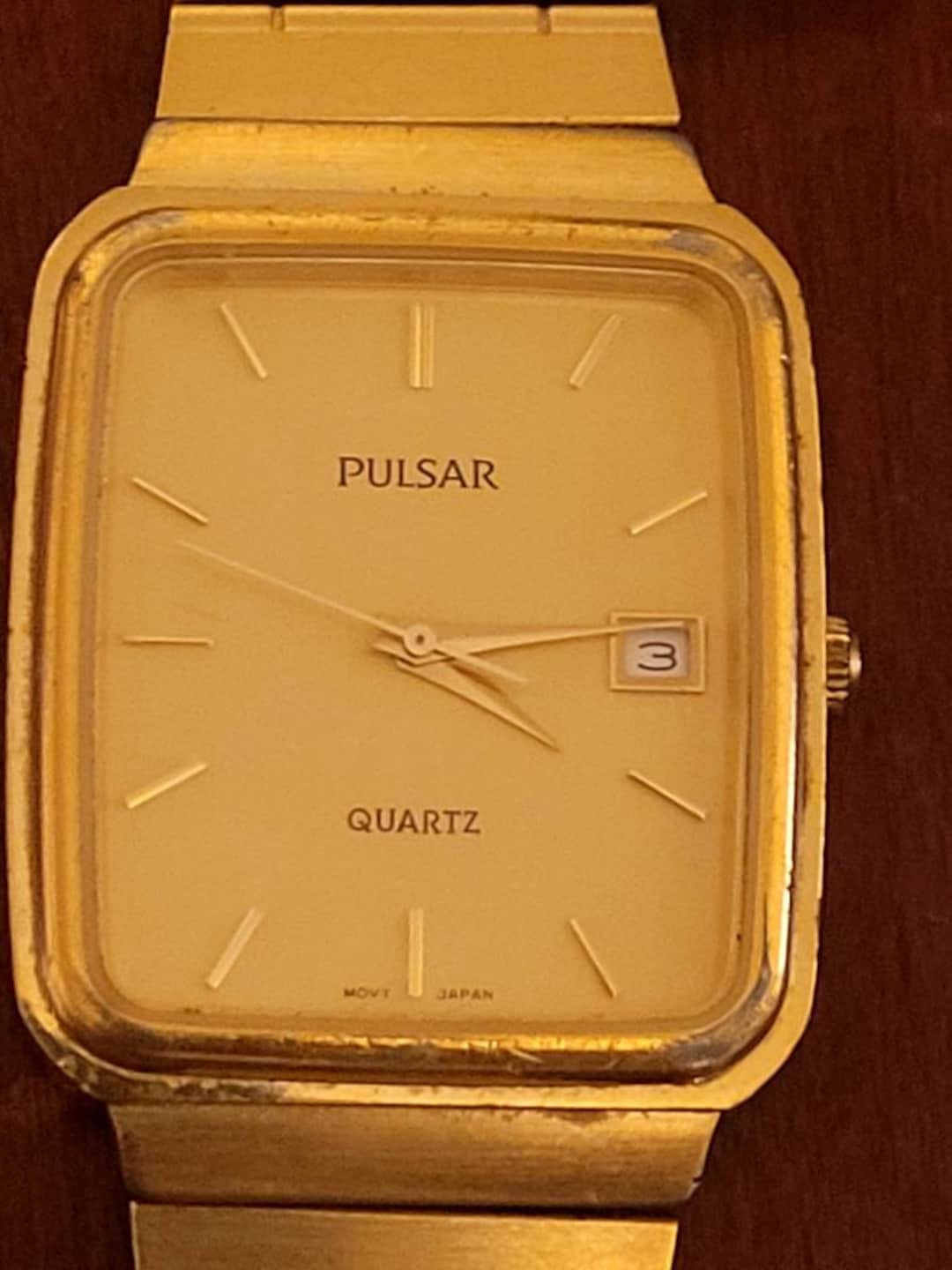 Vintage Men's PULSAR Gold Tone Classic Dress/casual Bracelet Watch V ...