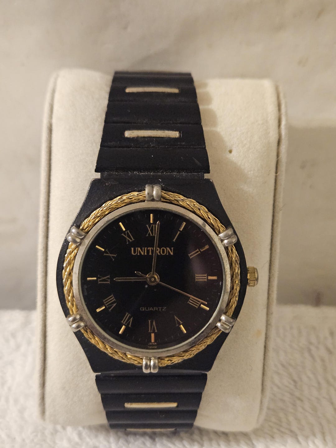 Vintage Unitron Unisex Gold Tone Wire Bezel Black Analog Quartz Watch ...