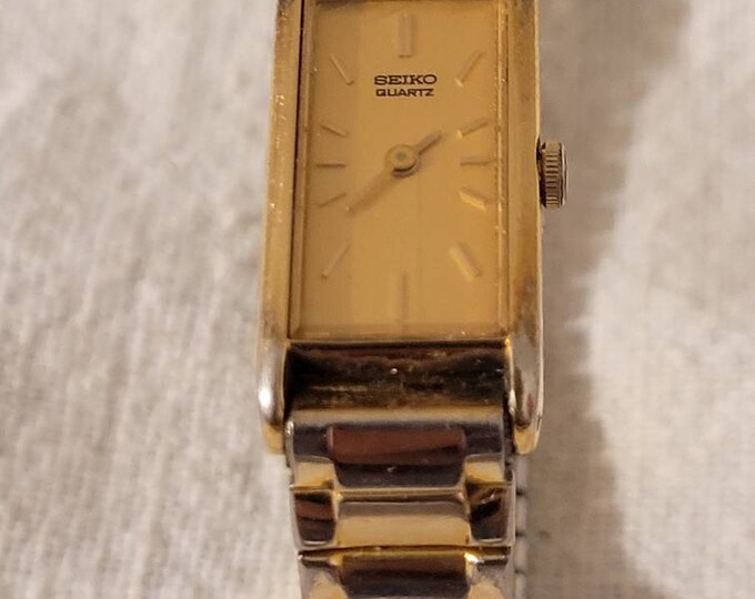 Lovely Ladies Seiko Rectangle Style Dress Watch 2E20-5239 - Etsy