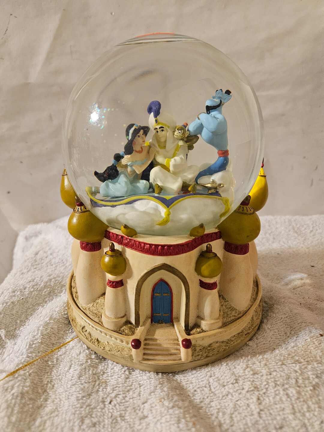 Disney Aladdin Jasmine Genie Musical Snow Globe A Whole New World Magic ...