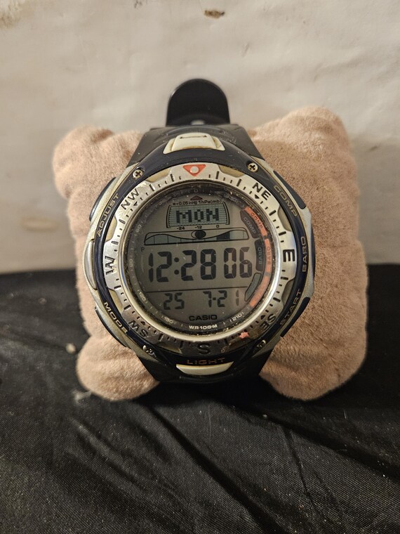 Casio Pathfinder Triple Sensor
