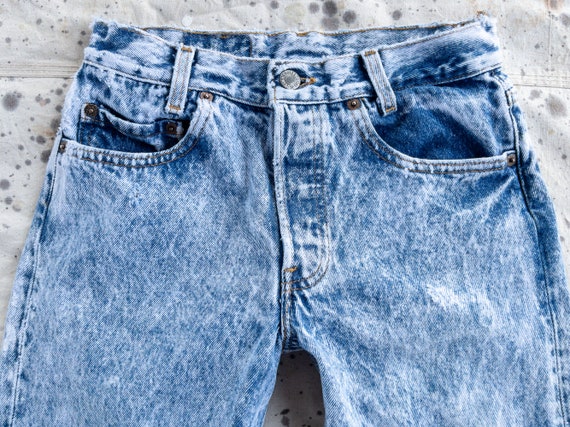 1980s Levis Acid Washed Blue Denim Made in USA High W… - Gem