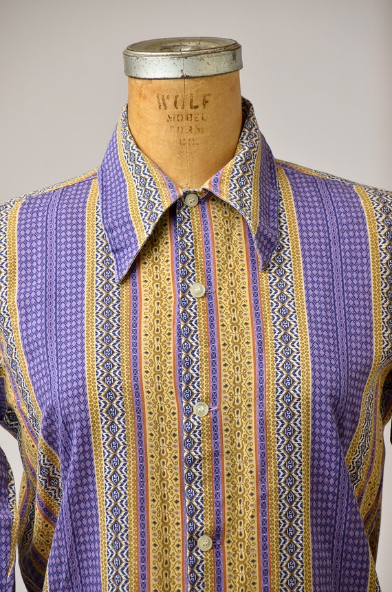 1960s Bohemian Beatnik All Over Batik Print Button Do… - Gem