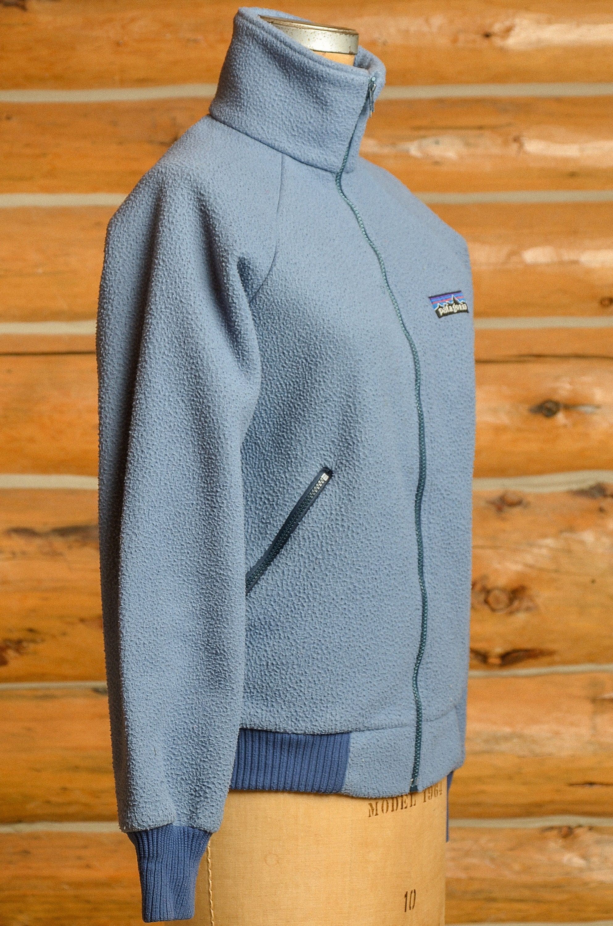 1980s Patagonia Big Label Powder Blue Fleece Zip up Jacket 1980s Patagonia Big Label Powder Blue Fleece Zip up Jacket