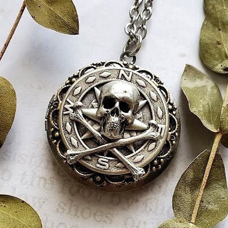 Goth Compass - Etsy