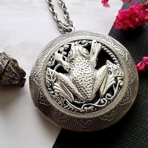 Large Silver Locket - Etsy