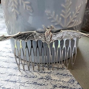 Bat Hair Comb | Vampire Bat Haircomb | Gothic Hair Accessories | Tween ...