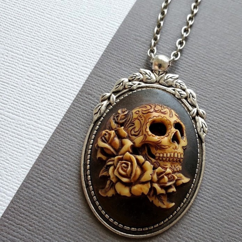 Skull Cameo Ring - Etsy