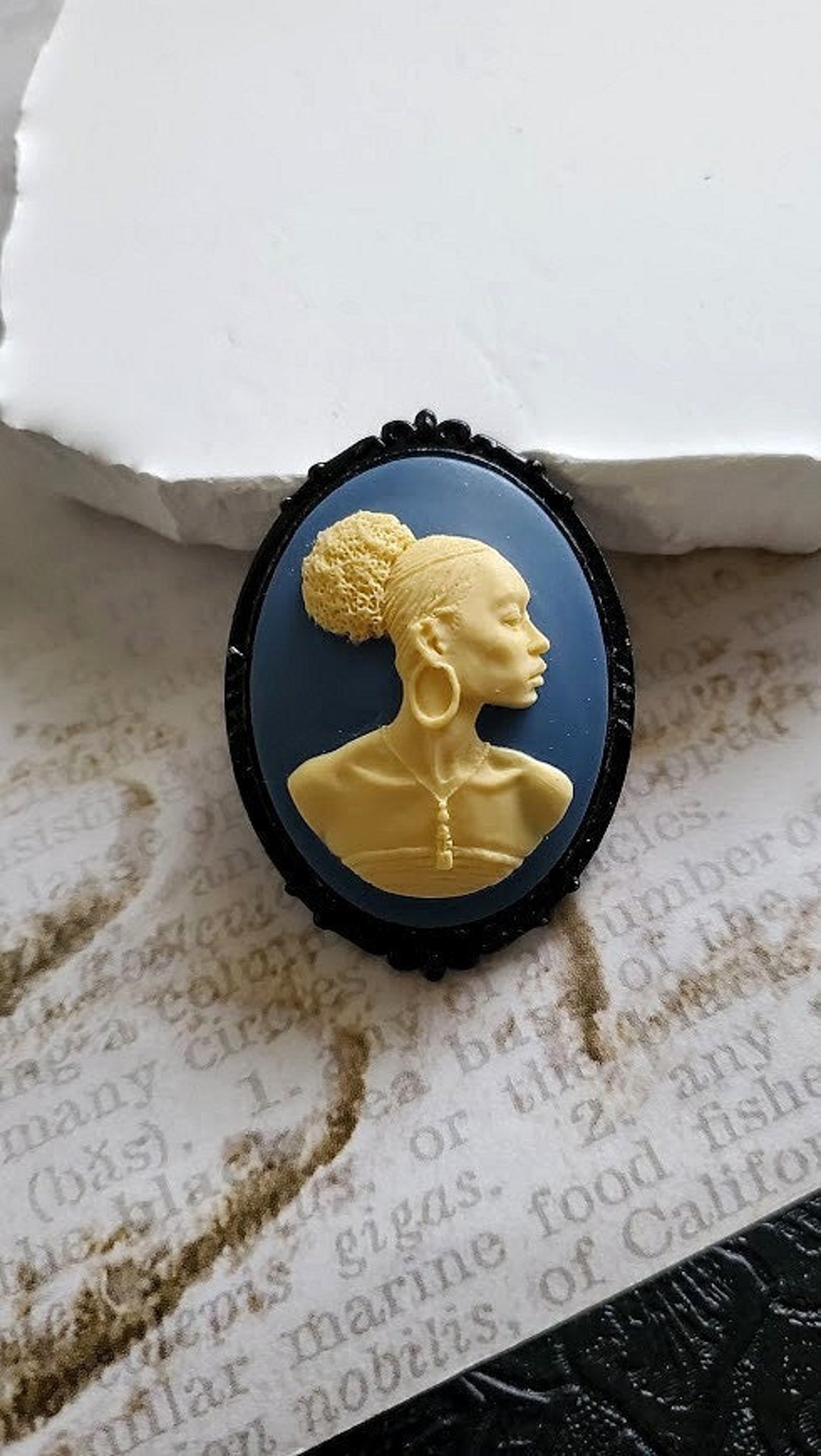 African Lady Cameo | Ethnic Tribal Brooch Pin | Black Brown History ...