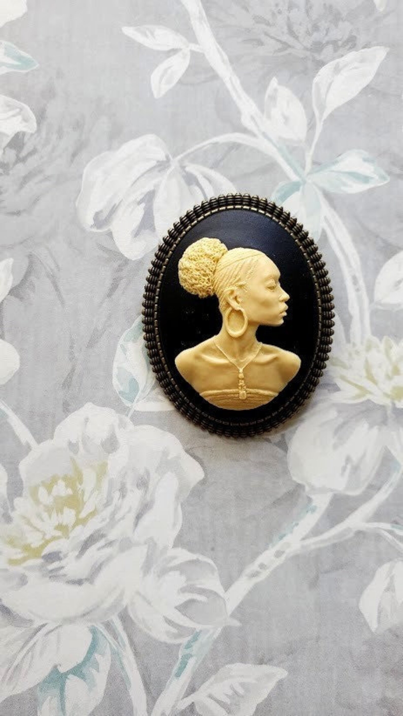 African Lady Cameo Brooch Pin Black Brown Lady Girl Female Tribal ...