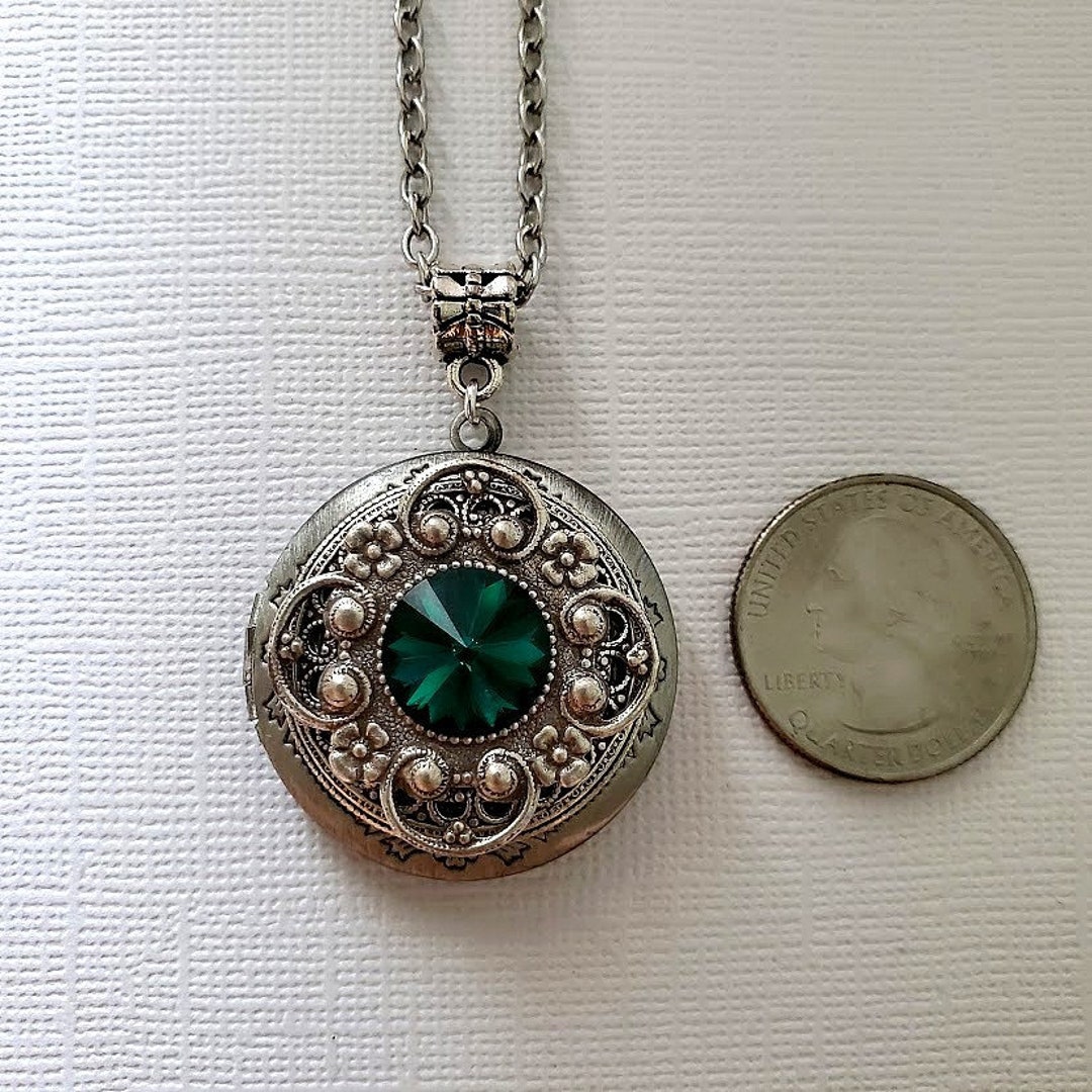 Crystal Necklace | Emerald Green Silver Locket | Elegant Victorian ...