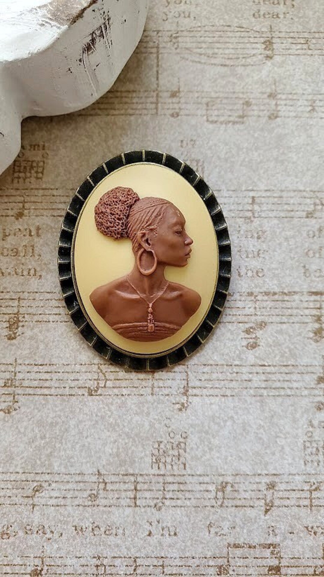 African Lady Cameo Brooch Pin Black Brown Lady Girl Female Tribal ...