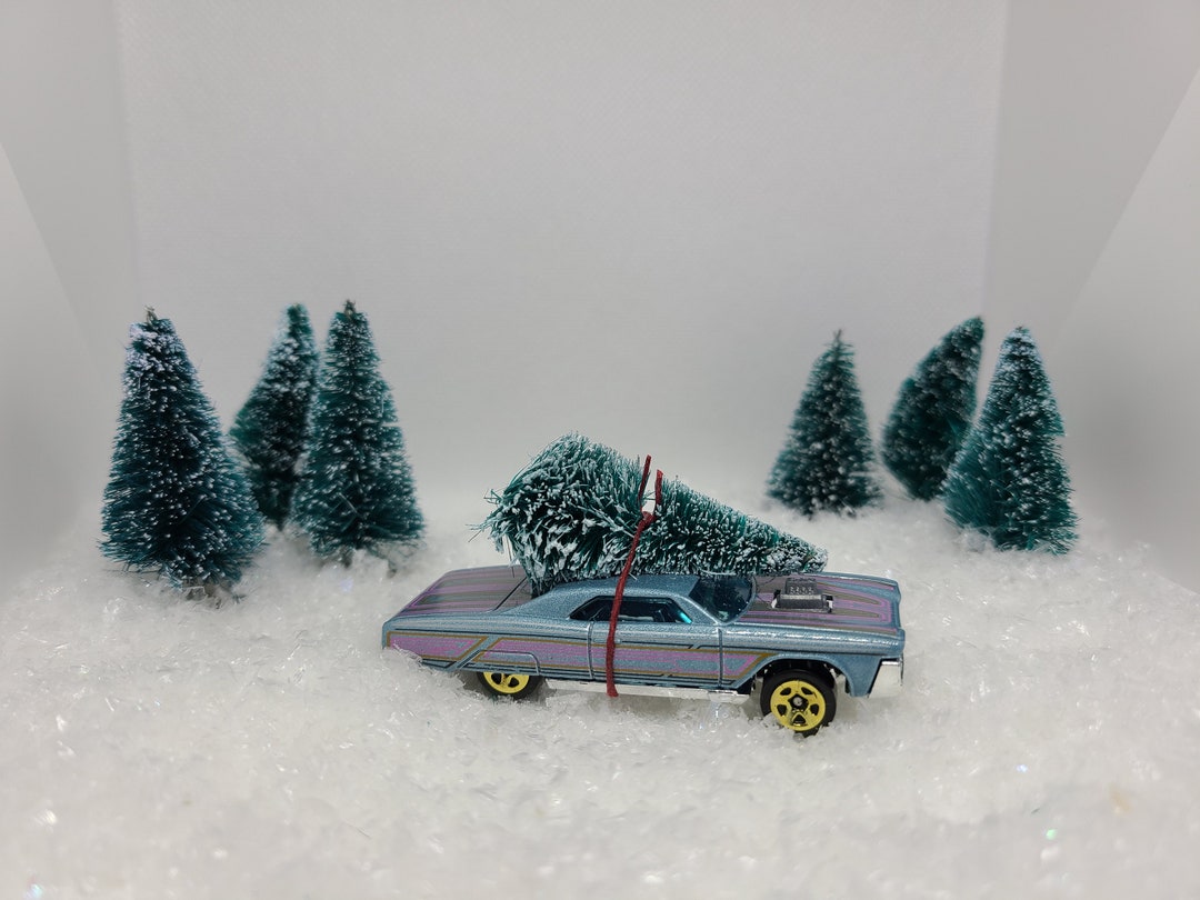 Collectible Hotwheels Layin' Lowrider Bottlebrush Tree Christmas ...