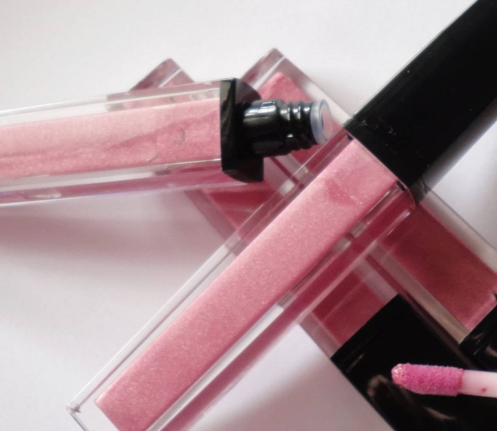 PEARLY PINK, Light Pink Lipgloss, Glossy Finish, Natural Ingredients ...