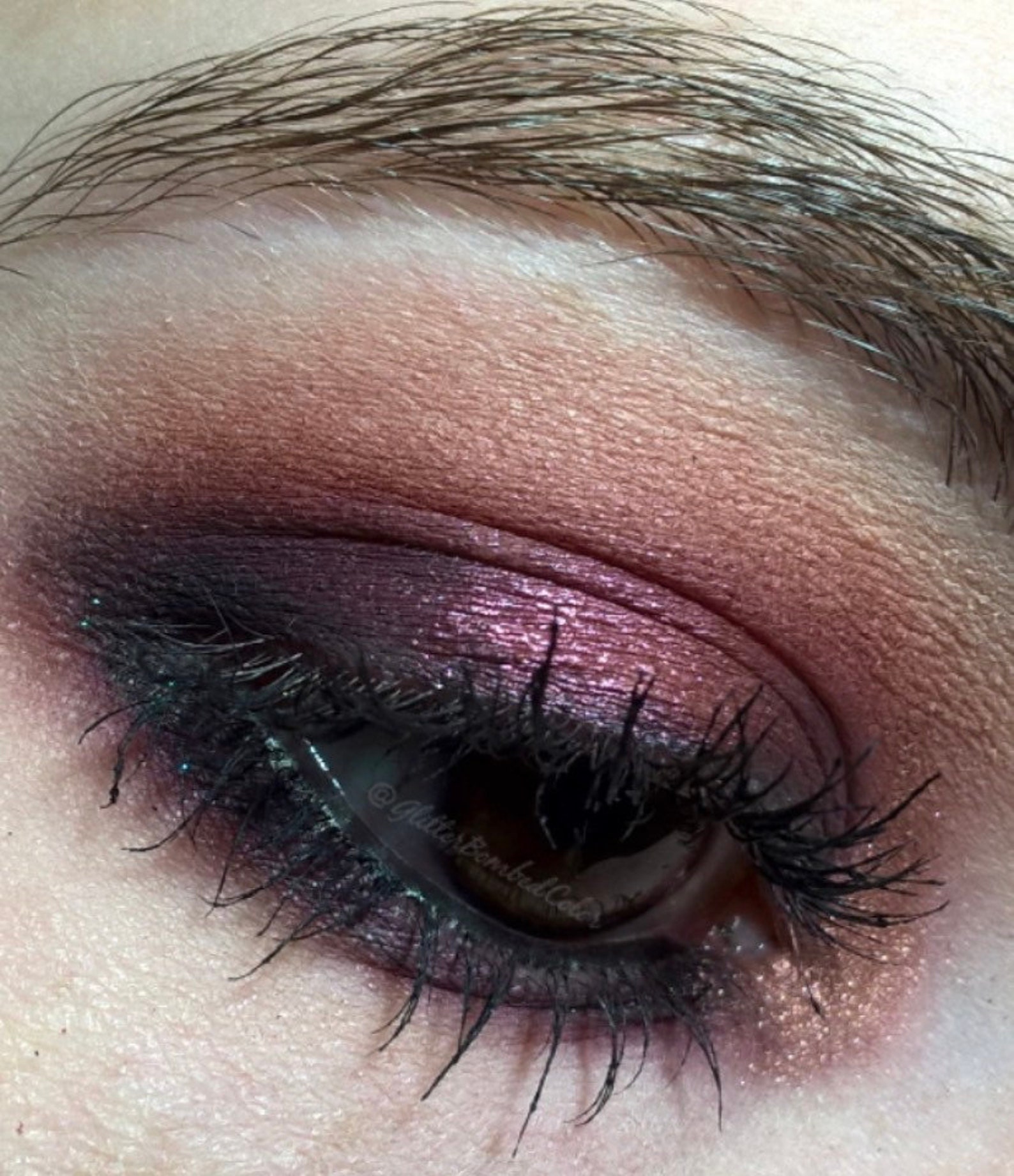 FANGBANGER Metallic Deep Red Mineral Eyeshadow Makeup - Etsy