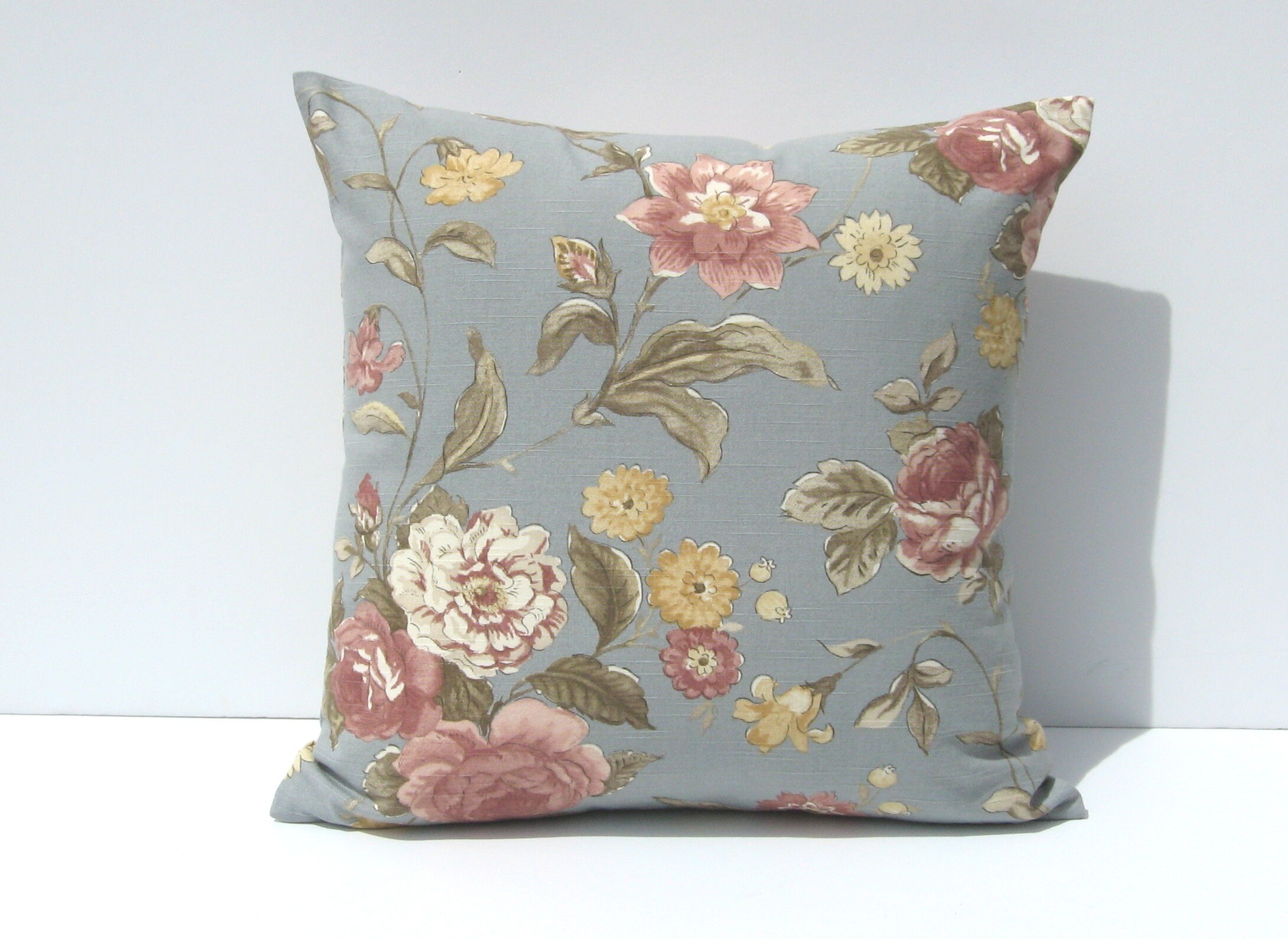 Cabbage Roses Pillow Cover Pink & White Roses on Blue-gray - Etsy