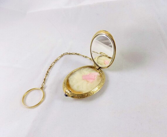 14k Gold Compact & Chain Dance Compact Vanity Case Sa… - Gem